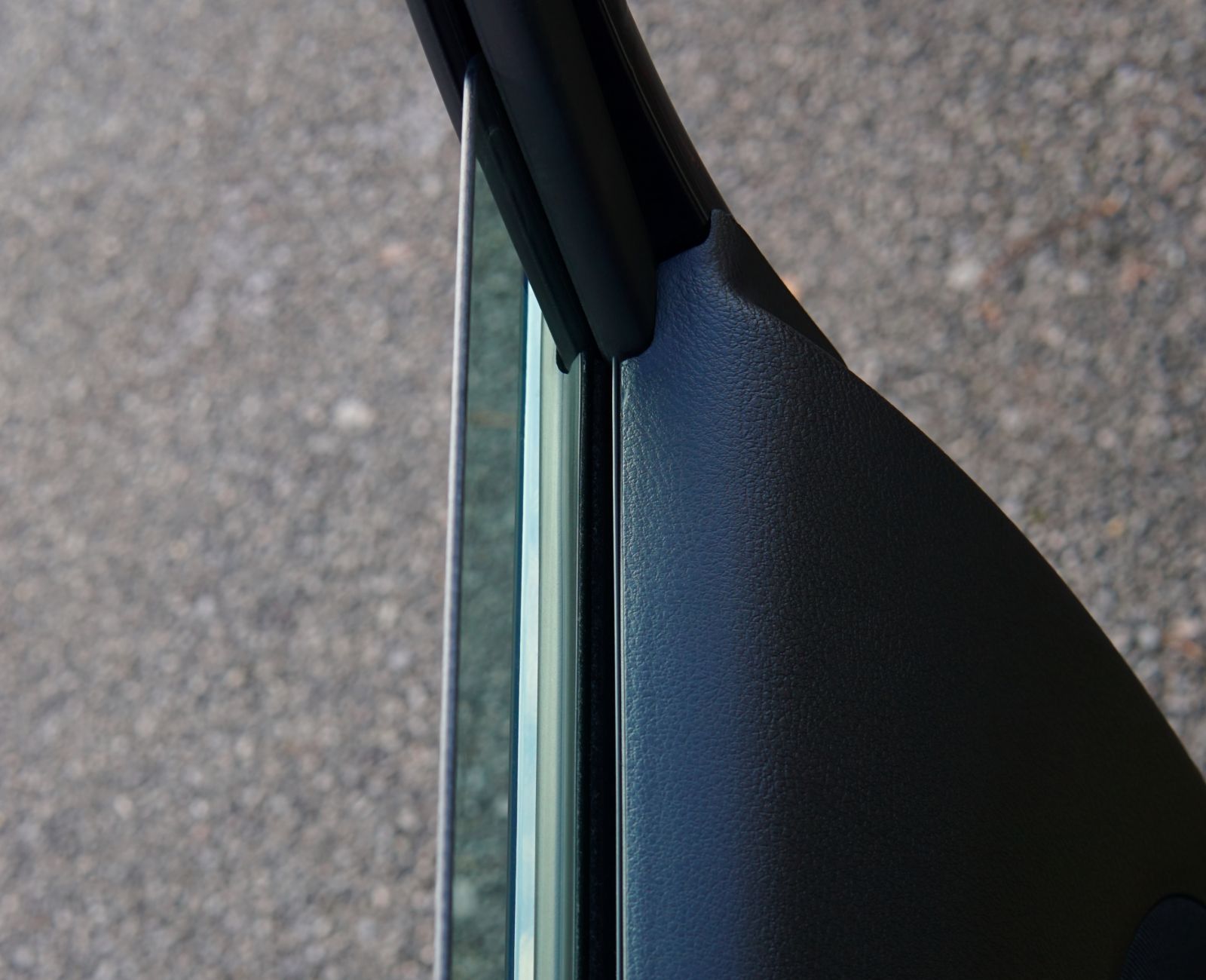 Weatherseals - Lion Elastomers - A Leader in Synthetic Rubber
