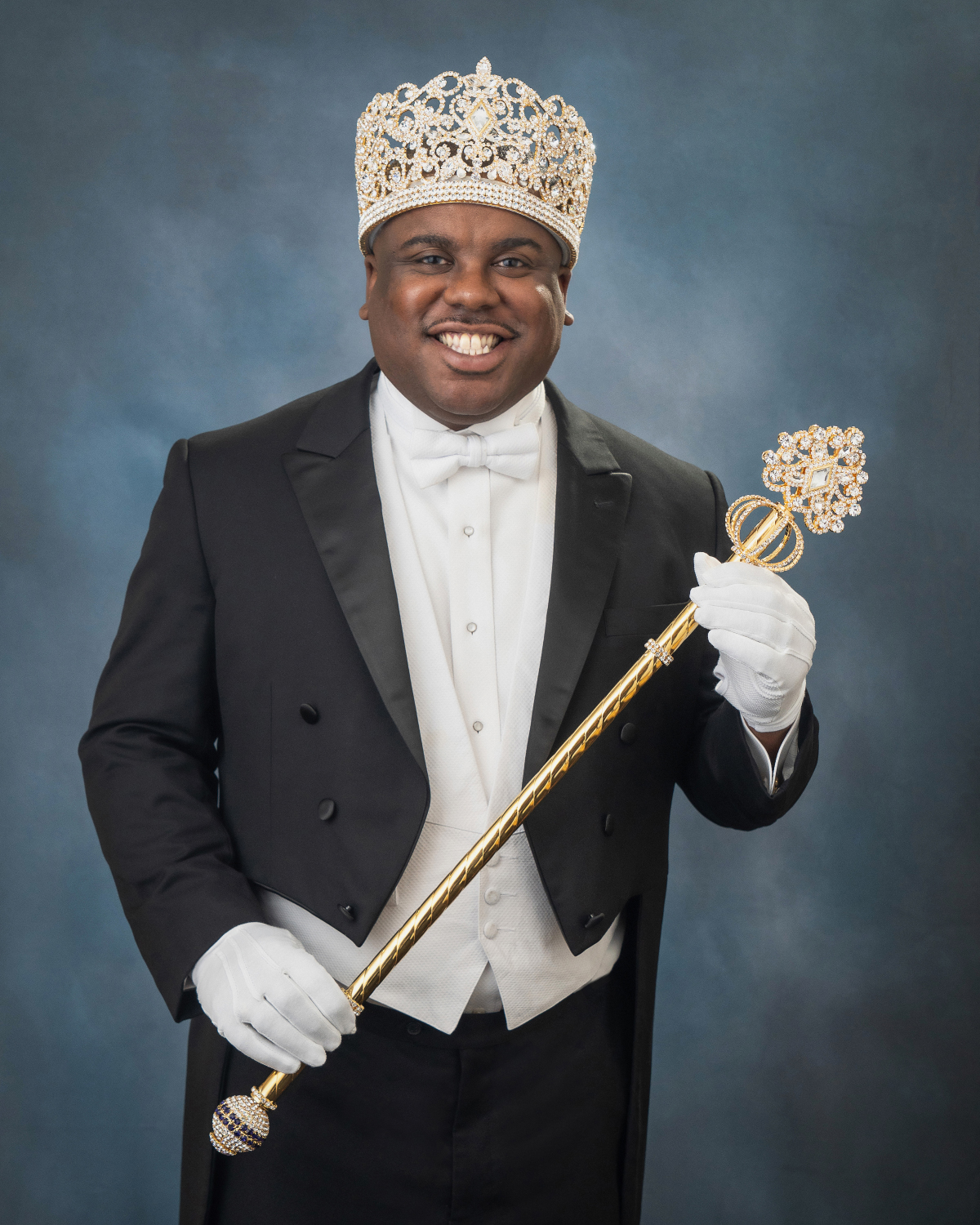 Zulu Queen Crown Queen Zulu 2017 Donna M. Glapion Rides In The Zulu